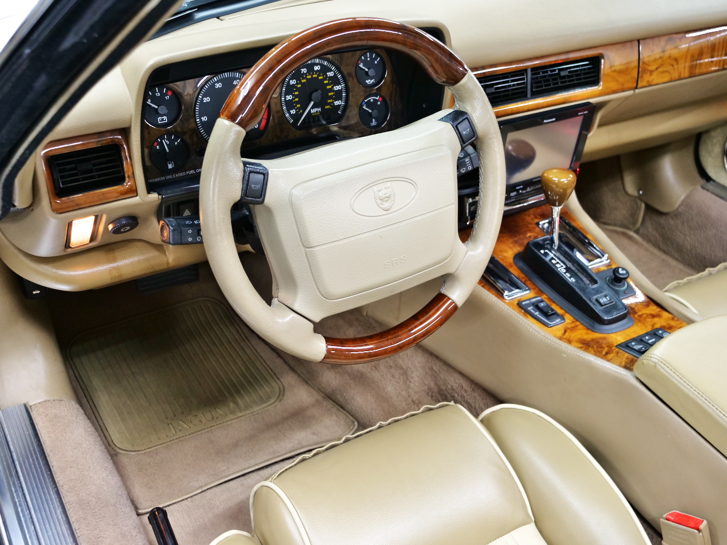 www caesar co jp 中 の ブログ 欄 クリック で ブログ 内 検察 欄 に 95 xjs コン バ で